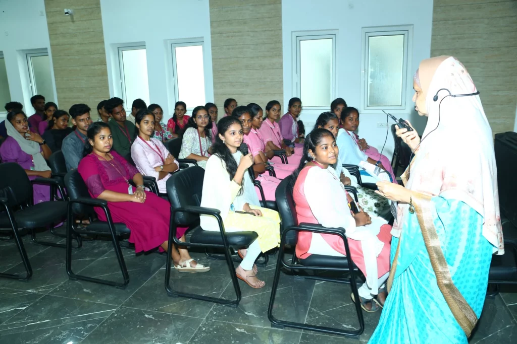 Interaction of the Ombudsperson with students - AVMC - Aarupadai Veedu ...